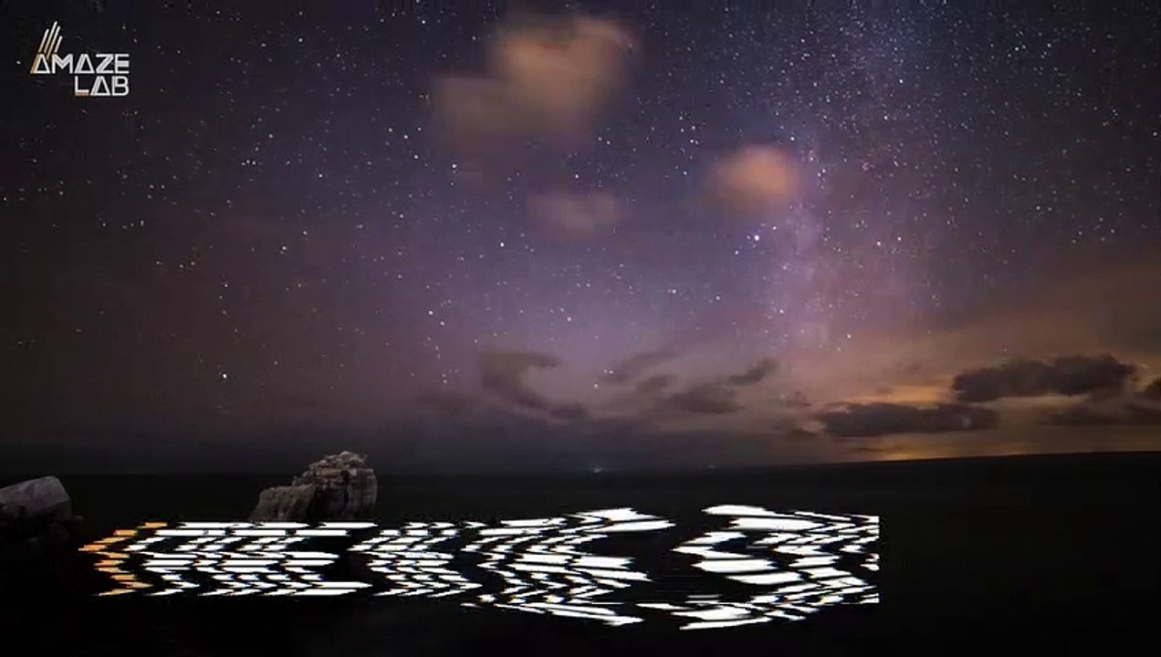 Giant Fiery Ball of Debris Filmed Falling From the Sky Over Australia ...