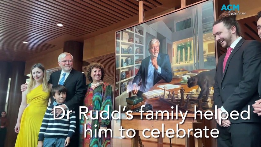 Official portrait of former prime minister Kevin Rudd unveiled at ...
