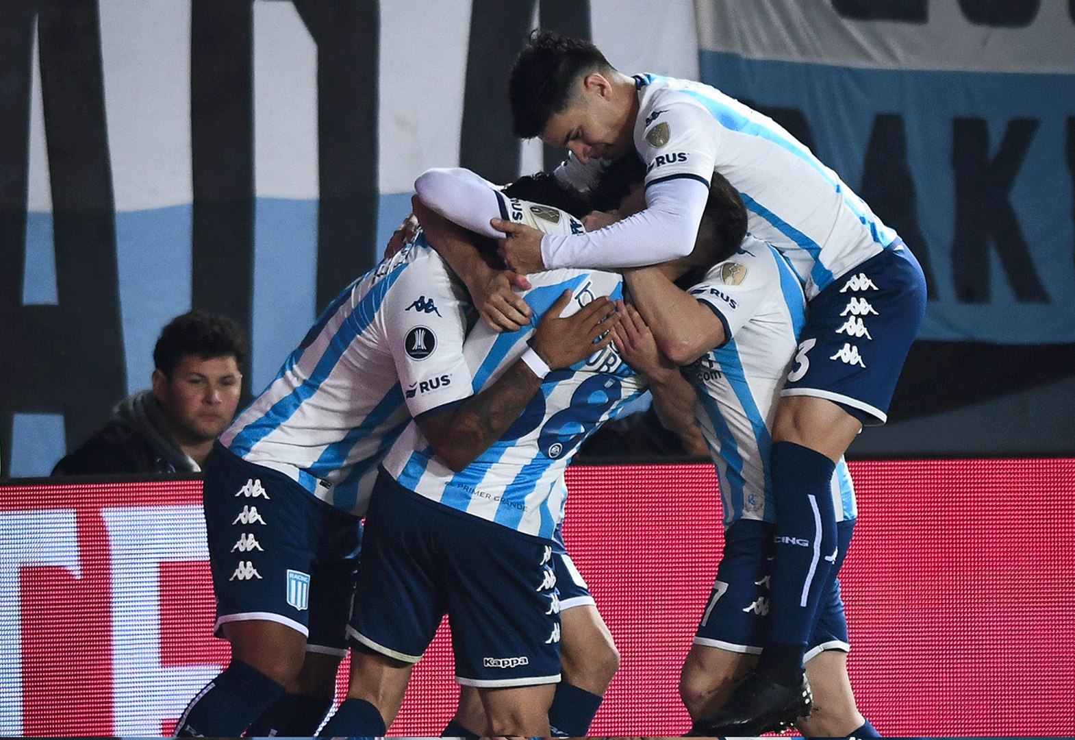 Racing sets up all-Argentina showdown with Boca | beIN SPORTS