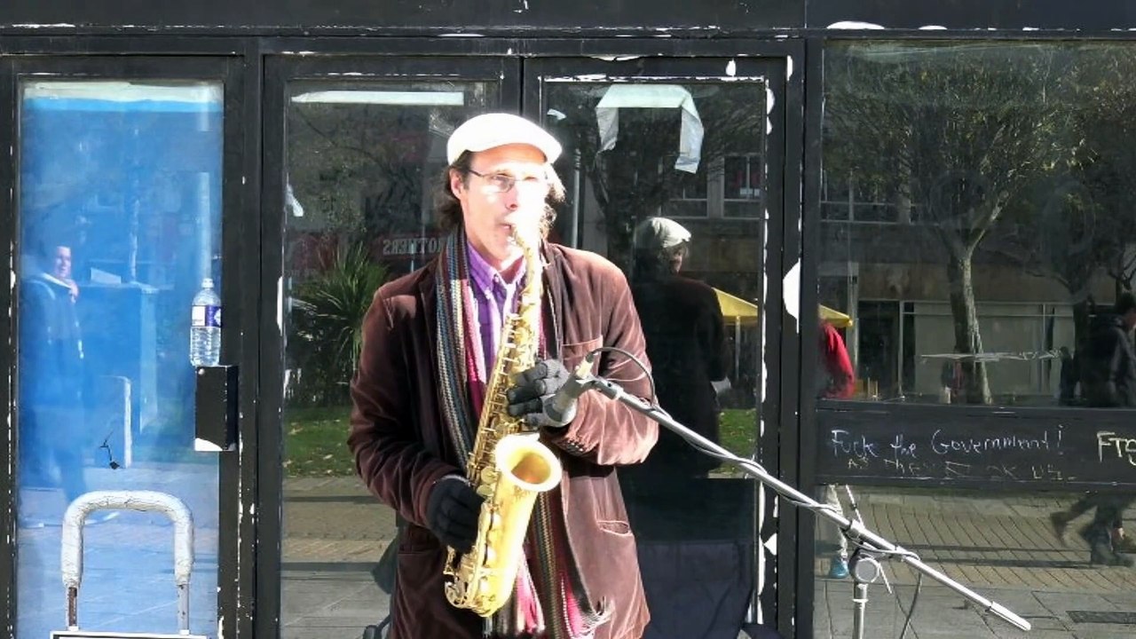 Gavin Randle Saxophone Thinking out loud. - video Dailymotion