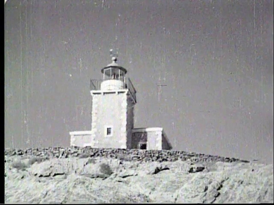 ΘΥΕΛΛΑ ΣΤΟ ΦΑΡΟ - 1950 - DVDRip - 720x552 - video Dailymotion