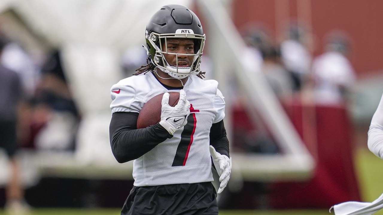 Atlanta Falcons Preseason Game: Watch Out for Bejon Robinson and High ...