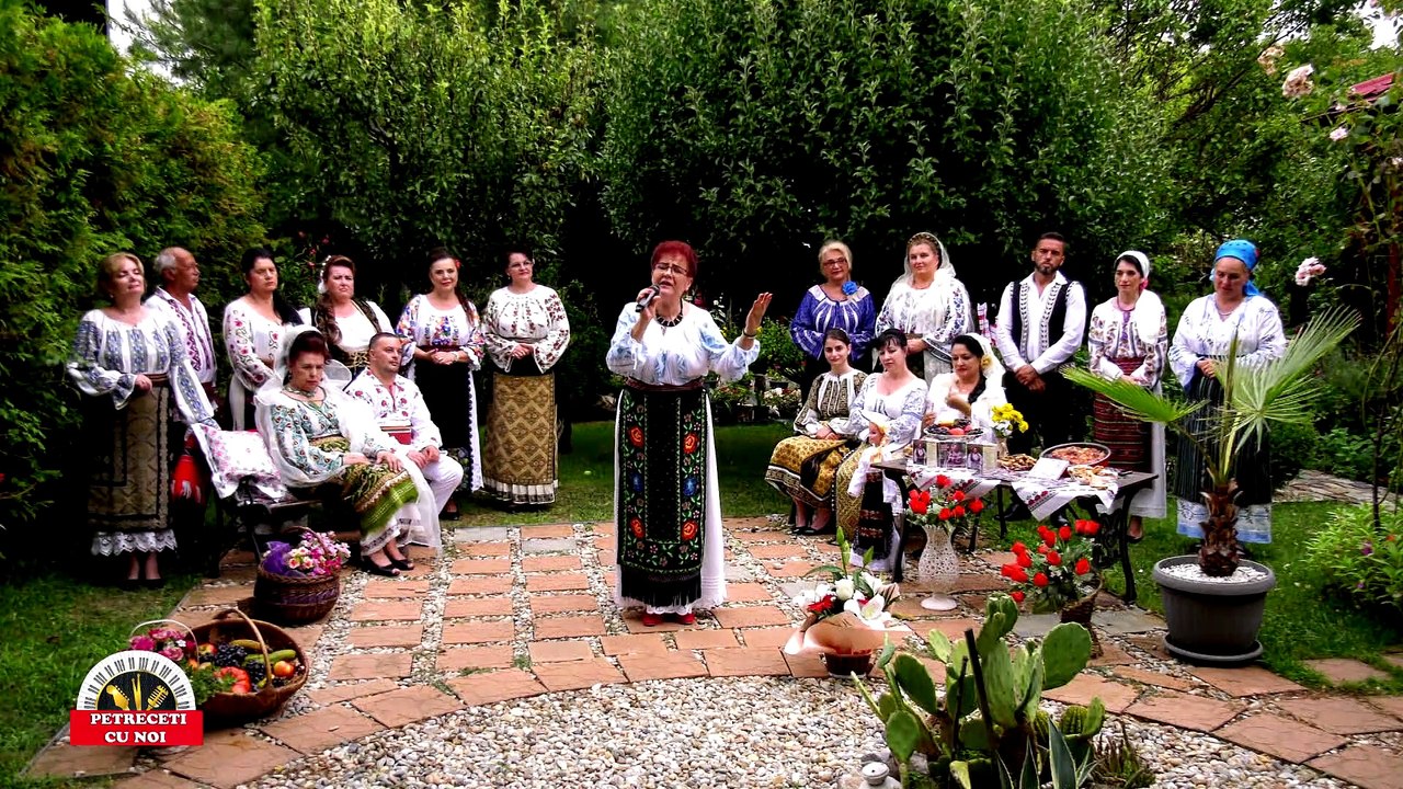 Adriana Deas - Pe un bolovan la poarta (Petreceti cu noi - Inedit TV ...