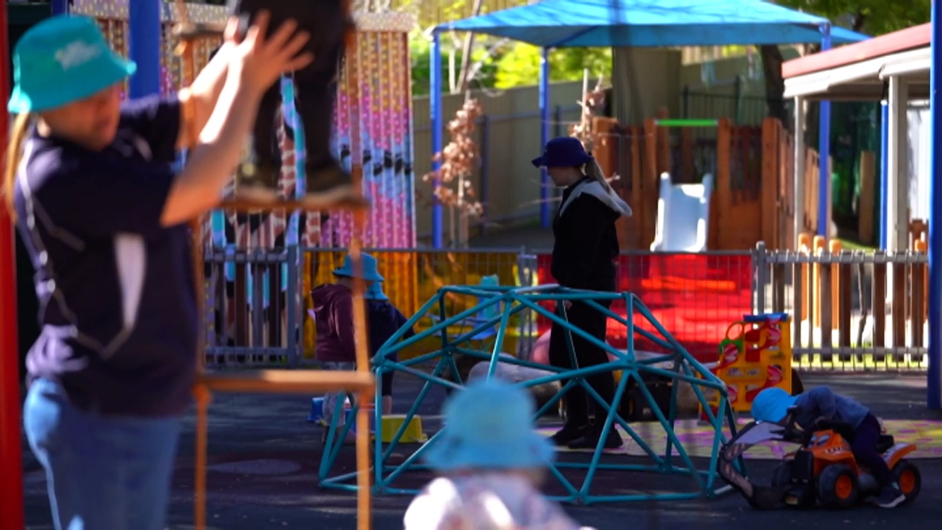 Julia Gillard-led royal commission recommends expansion of out-of-school care