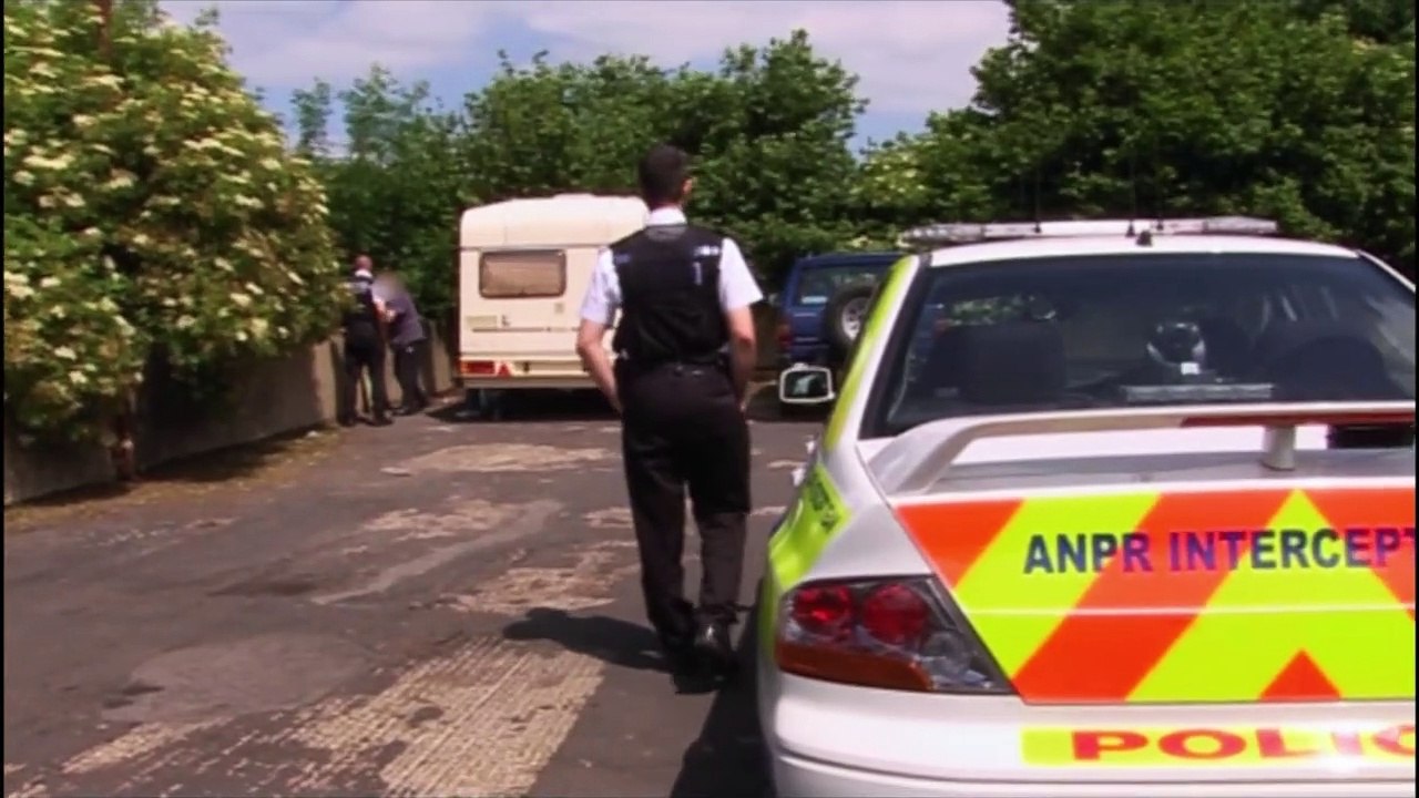 Police Interceptors S02E02 - video Dailymotion