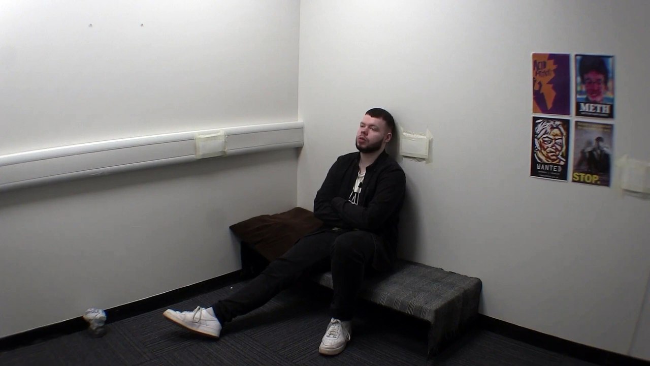 Sobering Cell | movie | 2022 | Official Trailer - video Dailymotion