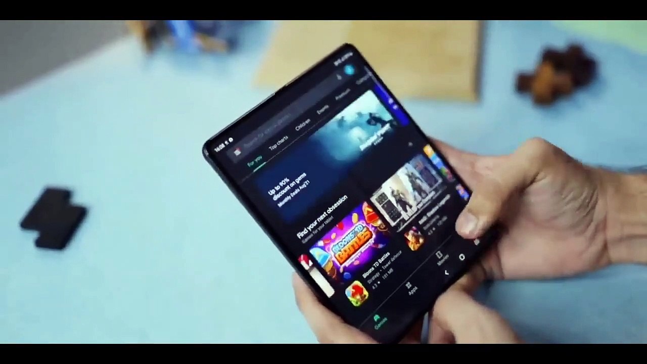 iPhone Fold Unboxing & Review _ iPhone Folding Phone First look - video ...