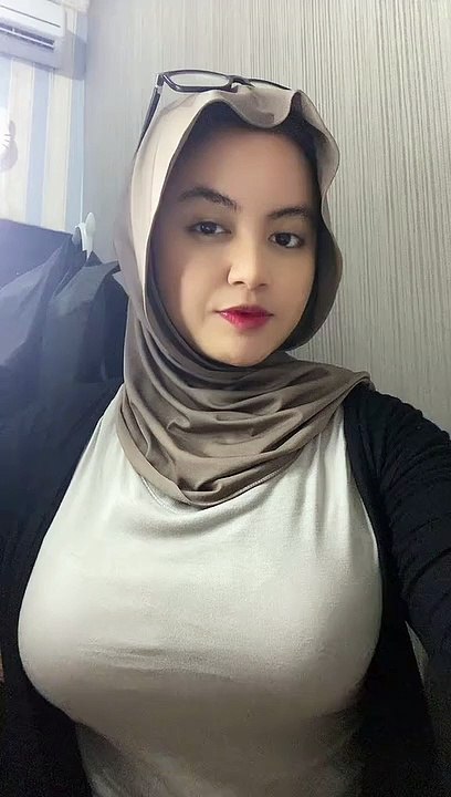 Goyangan tante hijab - Video Dailymotion