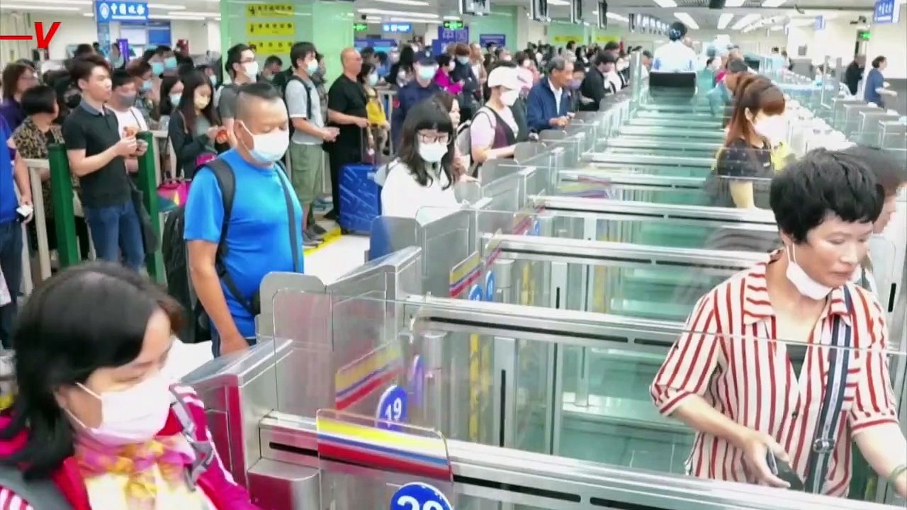 Here’s What To Say To Get Compensation for a Flight Delay - video ...