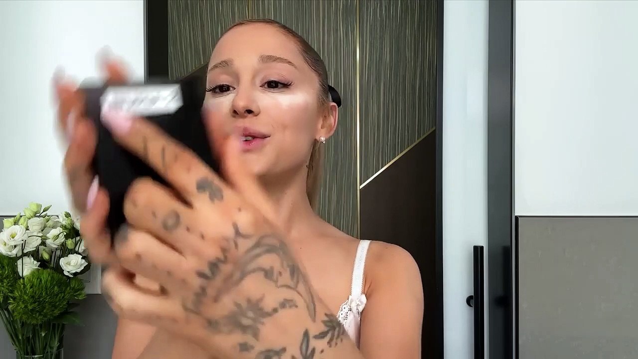 Ariana Grande's Skin Care Routine & Guide to a ‘60s Cat Eye _ Beauty ...