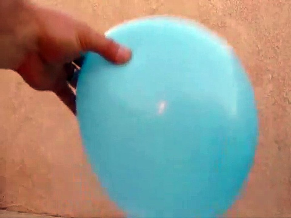 Balloon Scream | Weird Science Experiment - video Dailymotion