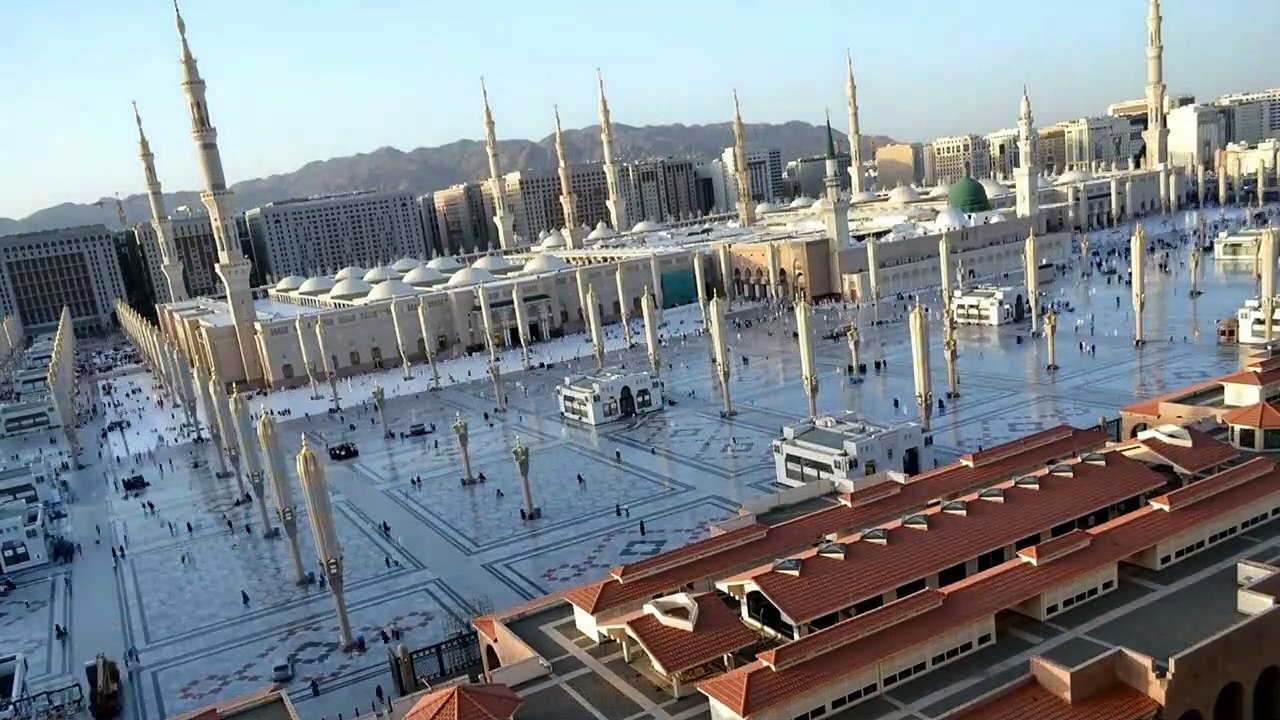 Azan in Makkah Beautiful Voice - Beautiful Azan made in Mecca - ISLAM ...