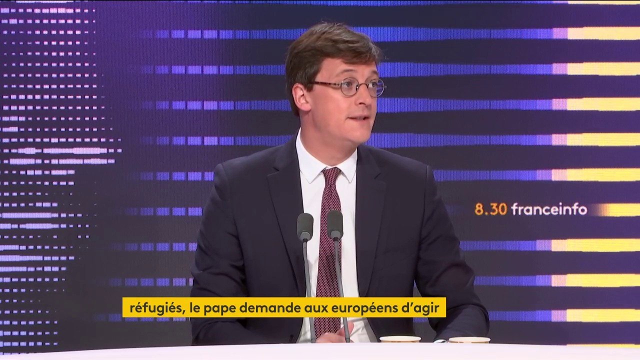 Immigration : Sacha Houlié affirme qu'Emmanuel Macron lui a donné "la ...