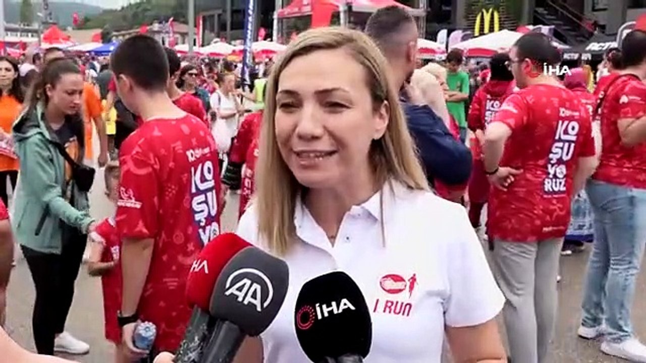 10. Eker I Run katılımcıları rekora koştu - Dailymotion Video