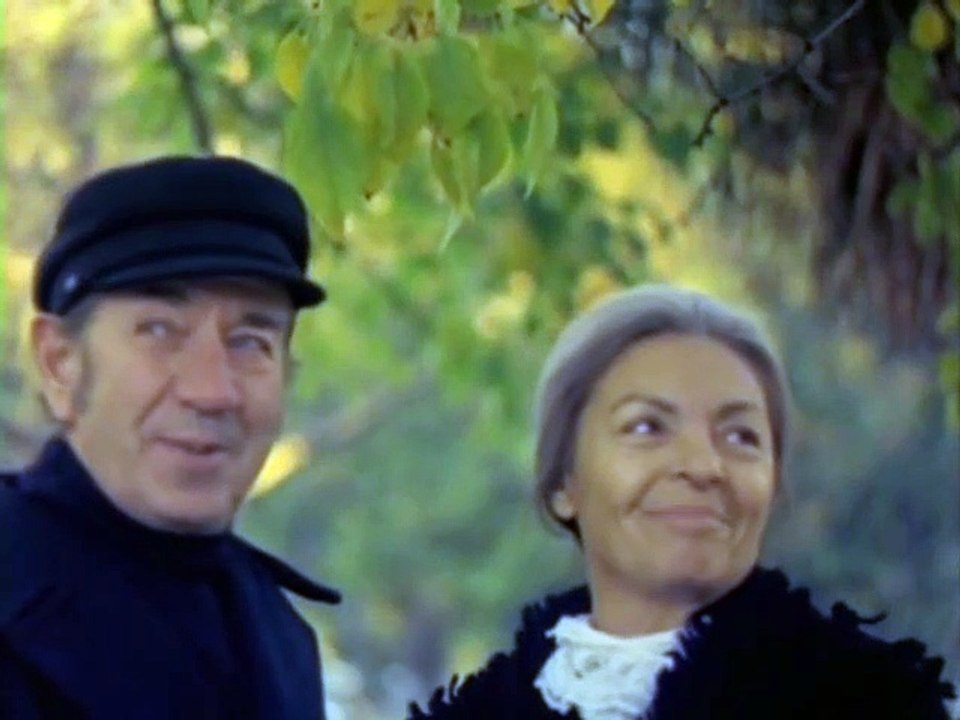 ΤΟ ΧΡΟΝΙΚΟ ΜΙΑΣ ΚΥΡΙΑΚΗΣ - 1975 - VHSRip - 720x548 part 1/1 ...