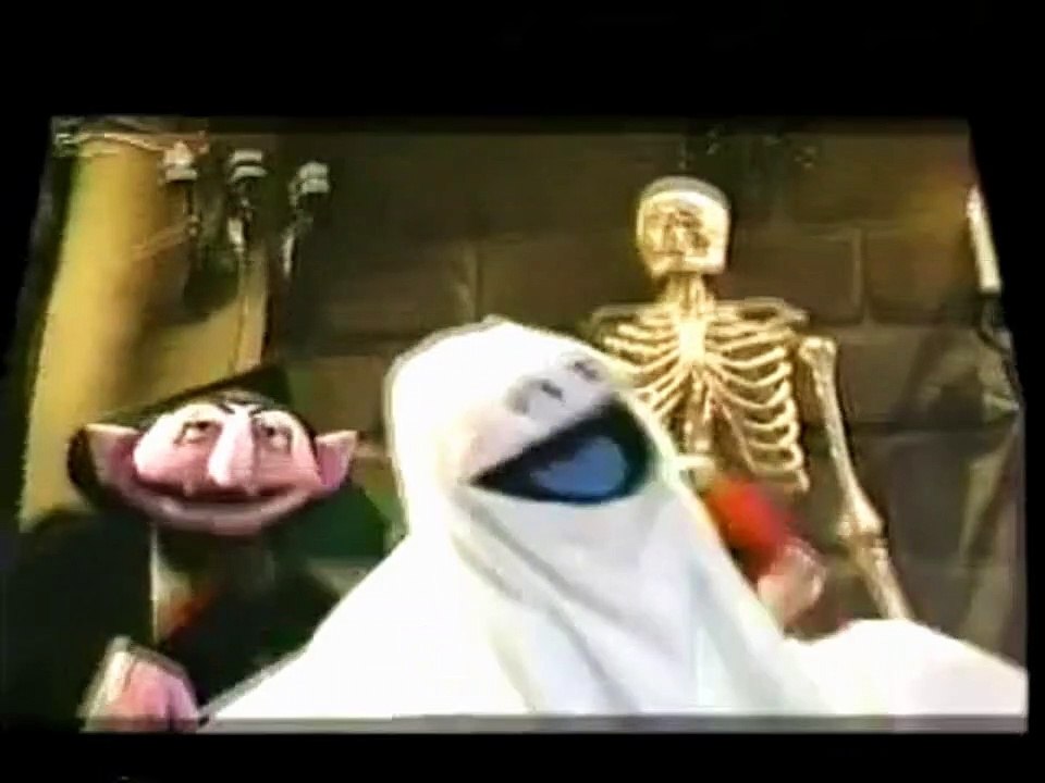 Sesame Street: Elmo Says Boo! | movie | 1997 | Official Trailer - video ...