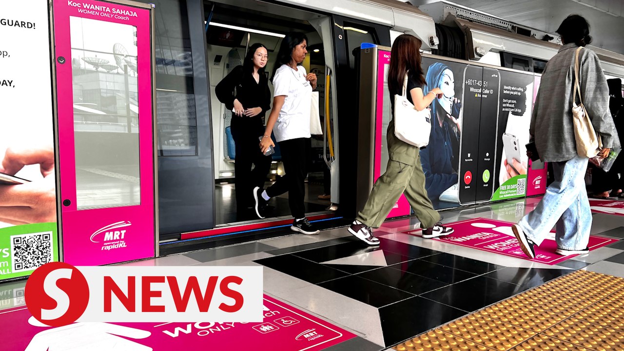 Female commuters hail women’s only coach on MRT Kajang line - video ...