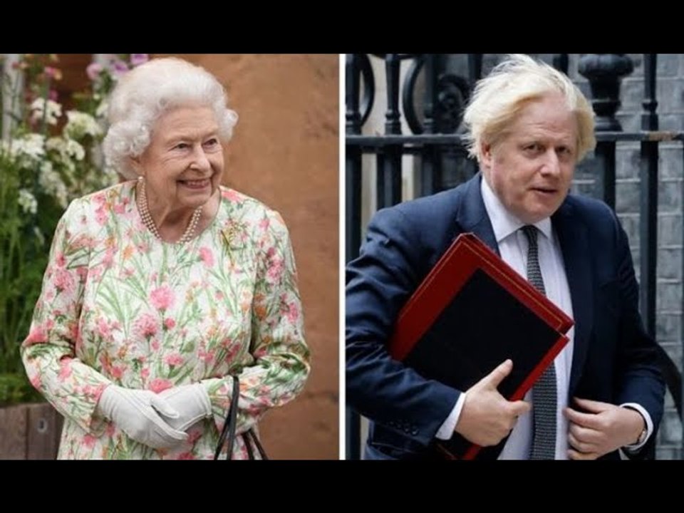 Queen ‘out-humoured Boris Johnson’ after world leaders guffawed at joke ...
