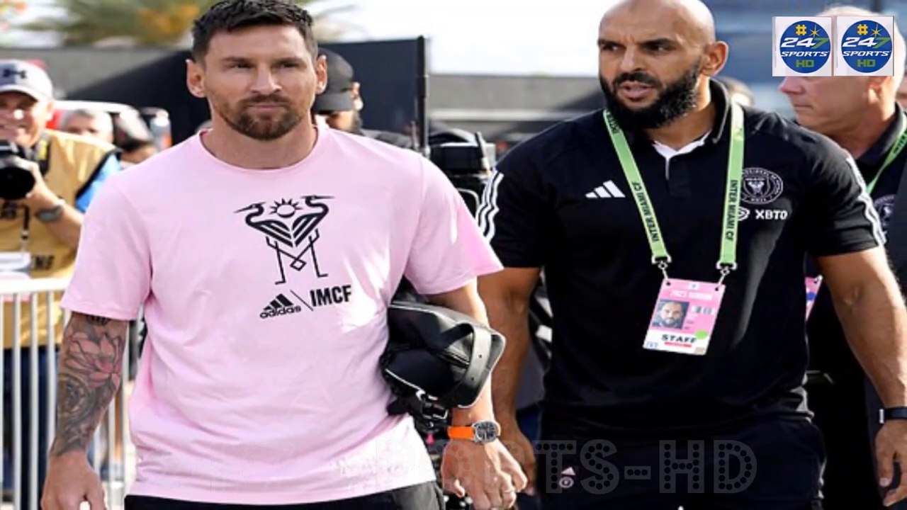 Lionel Messi's Bodyguard Grabs the Young Fan as He Sprints onto the ...