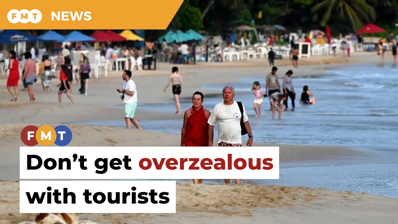 Don’t overzealously enforce tourist dress code, Terengganu govt told ...