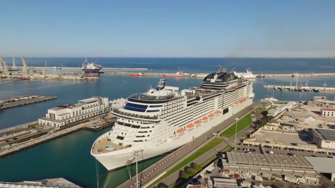 The Good Ship Murder S01E01 (2023) - video Dailymotion