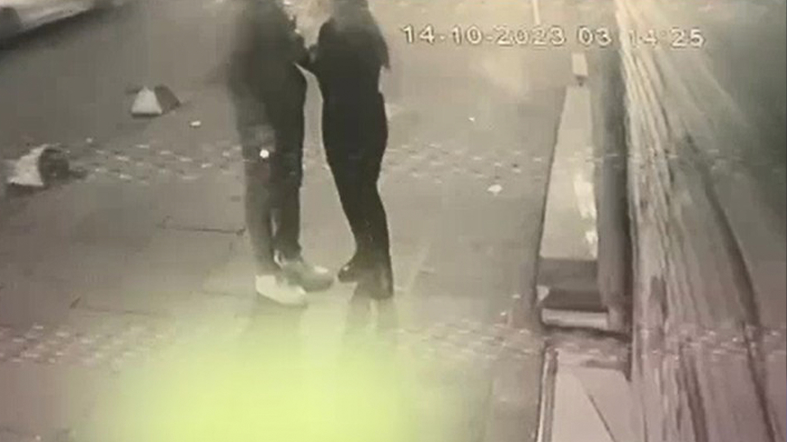 İstanbul Kadıköy'de cinayetle sonuçlanan 'laf atma' kavgası kamerada