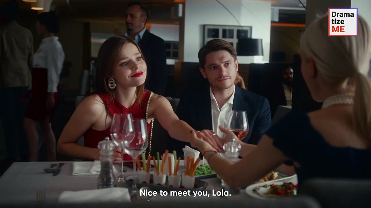 Man Proposed 2 Girls At Once @DramatizeMe - video Dailymotion