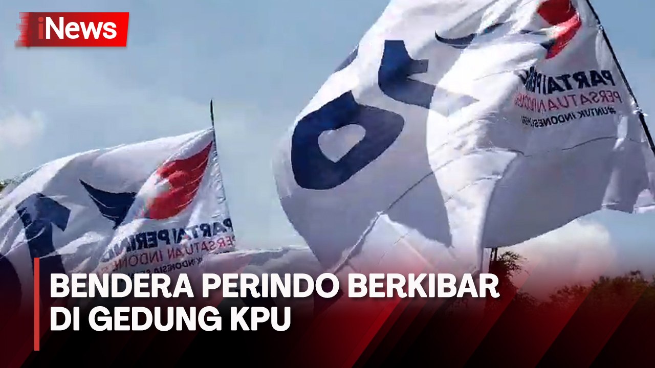 Bendera Perindo Berkibar di Depan Gedung KPU Sambut Ganjar-Mahfud MD ...