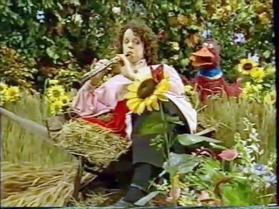 Sesame Street - Elmo’s Musical Adventure: The Story of Peter and the ...