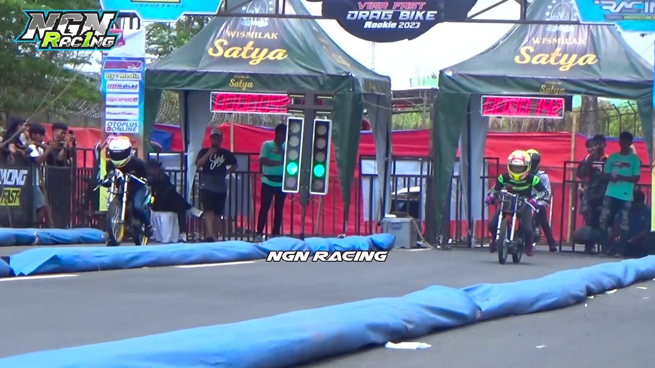 PANAS!! BALAP DRAG 201M, DUEL SUZUKI SATRIA FU DRAG BIKE - Video ...