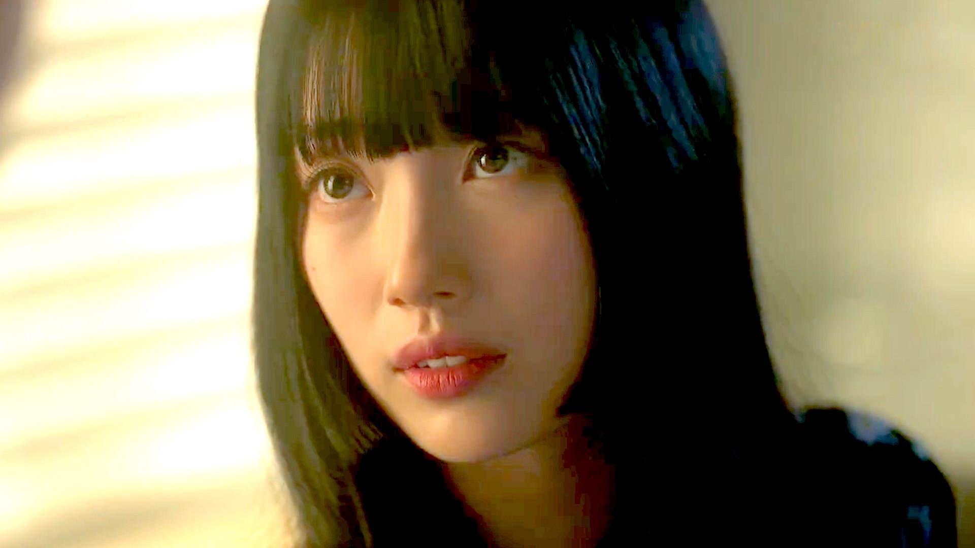 Bae Suzy And Lee Seung Gi Kiss