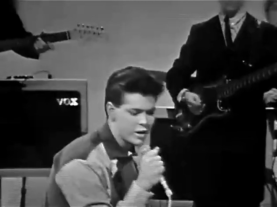 READY TEDDY by Cliff Richard and The Shadows - live performance 1961 ...