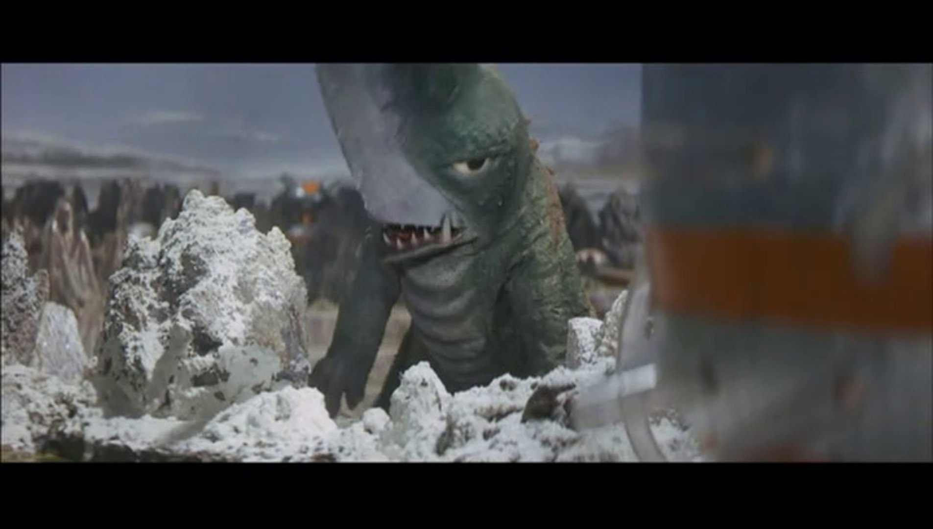 Guiron Vs Gyaos Guiron