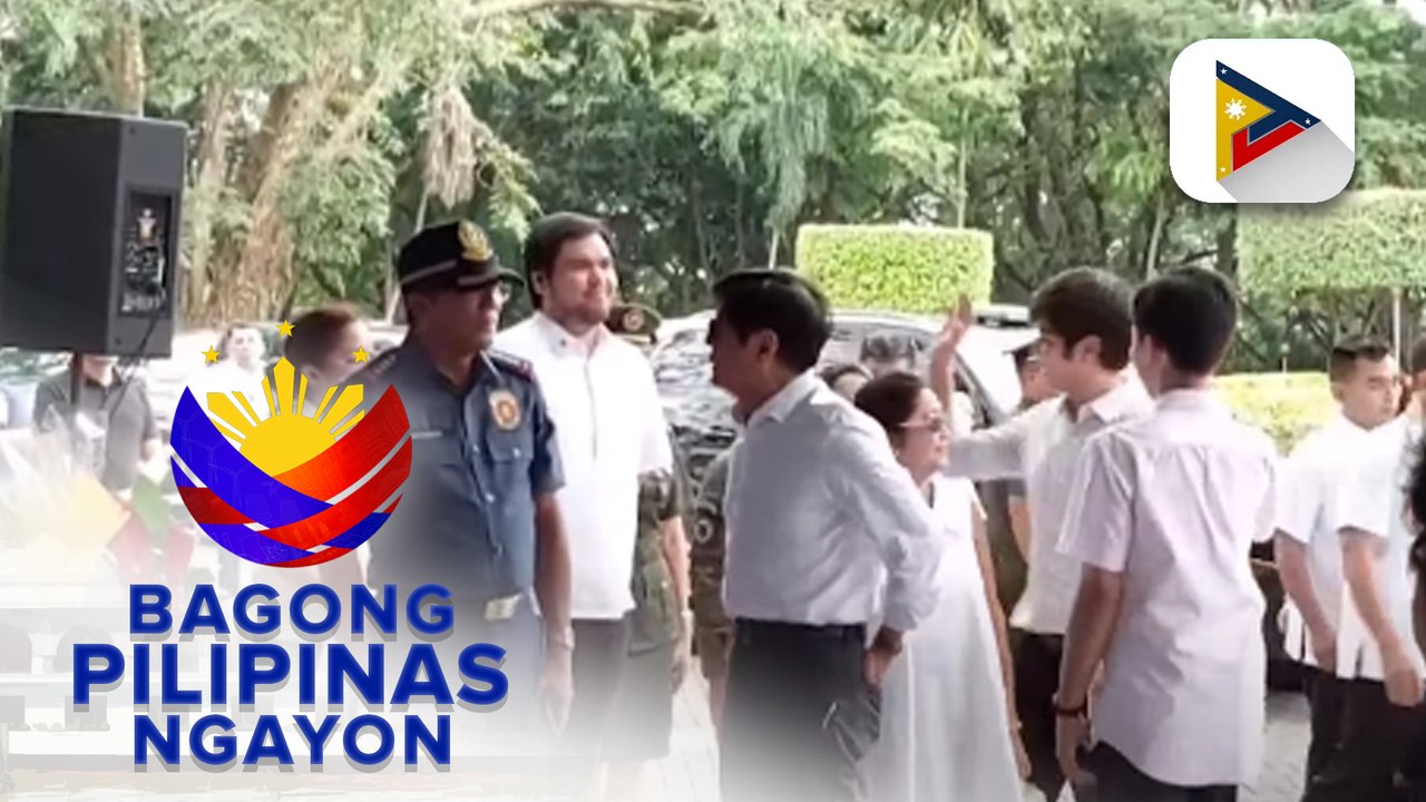 Pamilya Marcos, dumalaw sa puntod ni dating Pangulong Ferdinand E ...