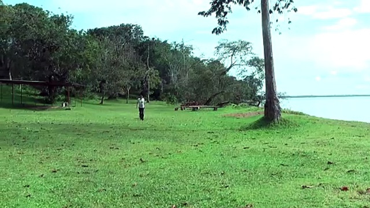 Lake Nabugabo wonderful crater lake in Uganda - video Dailymotion