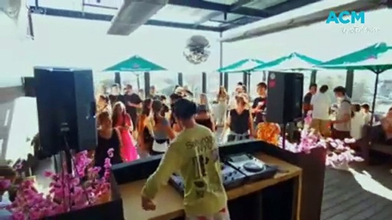 DJ Cooper Smith performs - video Dailymotion