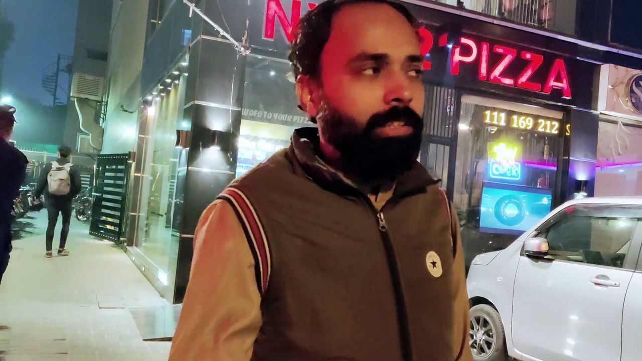 Pizza Eating Vlogs || VLOGGING VIDEO - video Dailymotion