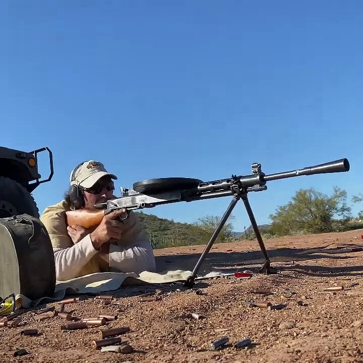 Soviet DPM 7.62x54R machinegun - video Dailymotion