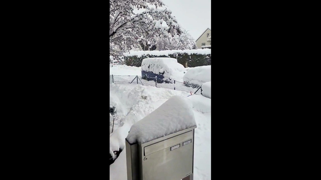 BREAKING: 40 centimeters of snow fell in just 12 hours Munich | Germany ...
