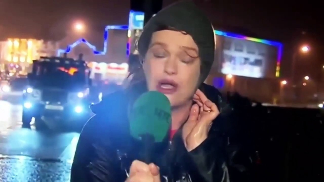 20 INAPPROPRIATE MOMENTS SHOWN ON LIVE TV - video Dailymotion