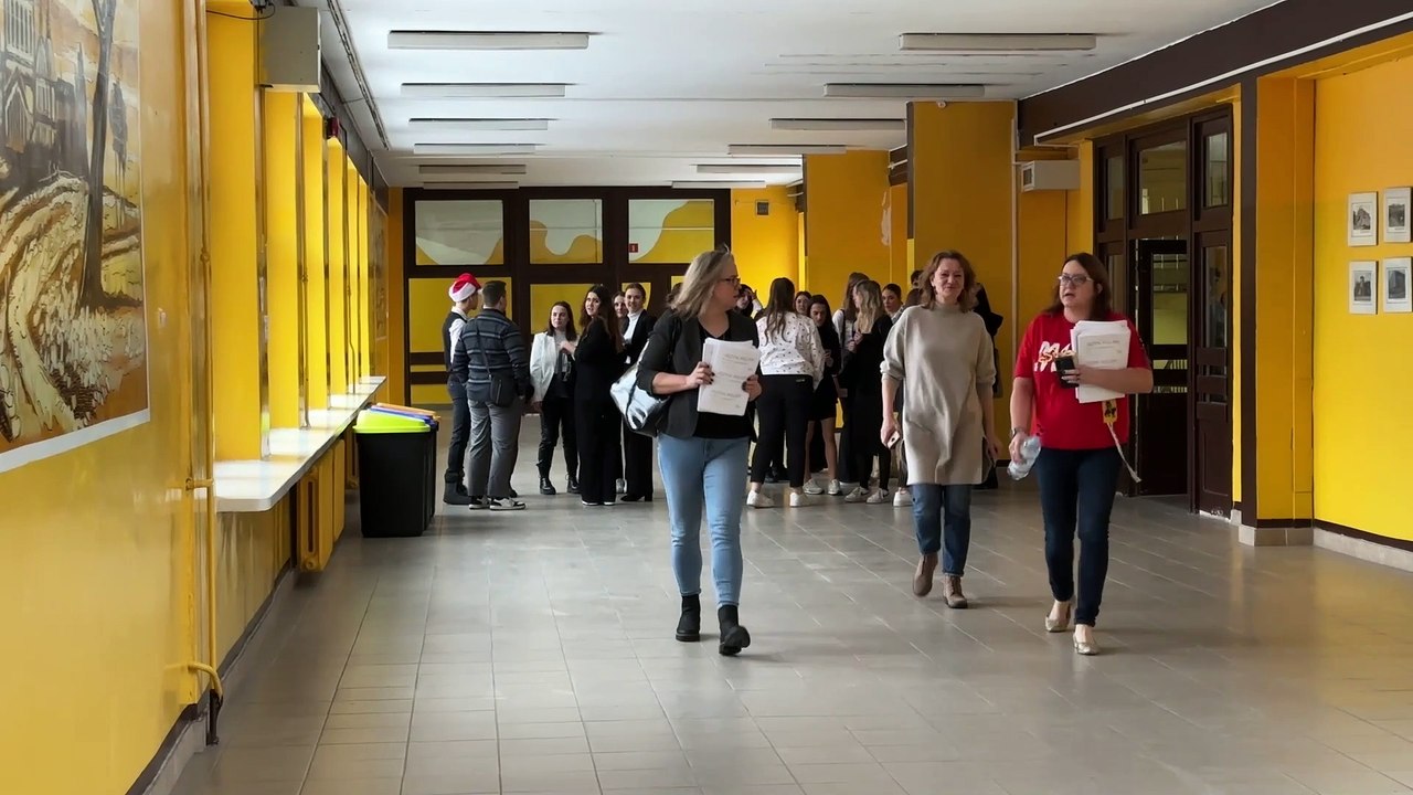 Próbne matury Liceum im. K. K. Baczyńskiego we Włocławku - video ...