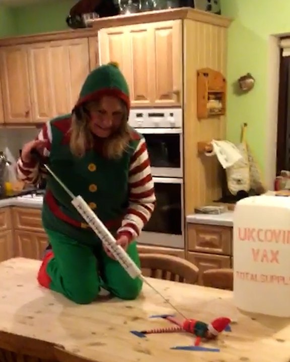 Meet the real life 'Elf on the Shelf' - video Dailymotion