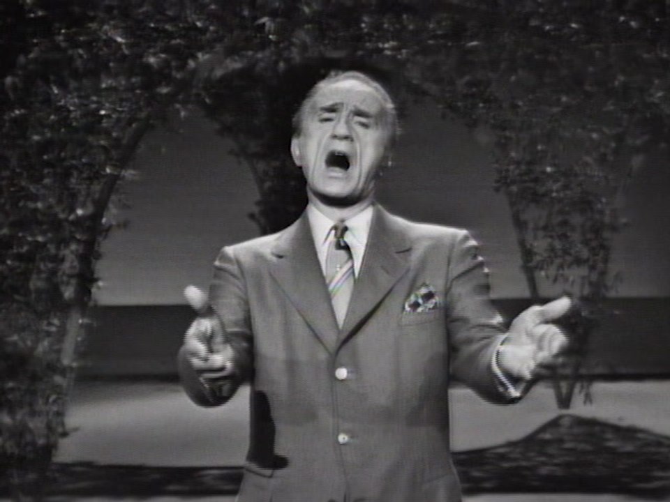Arthur Tracy - Marta (Live On The Ed Sullivan Show, April 21, 1963 ...