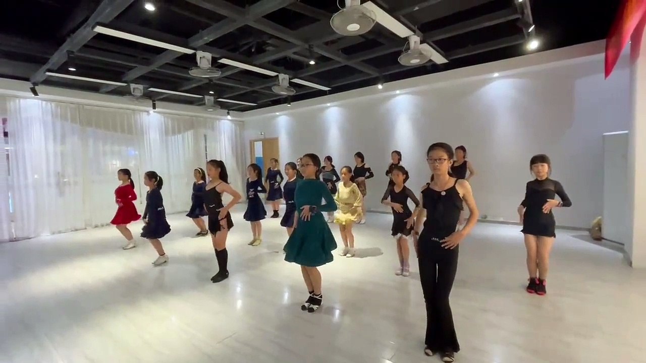 Chinese Children dancing best ️ ️ - video Dailymotion