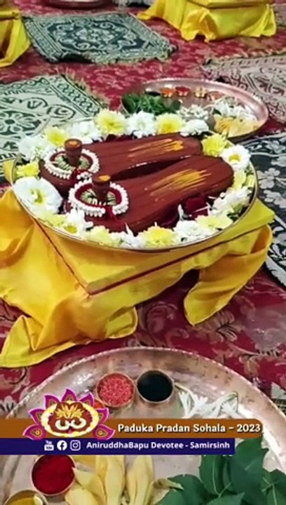 Shraddhavans perform Paduka Poojan of Sadguru Aniruddha Bapu with ...