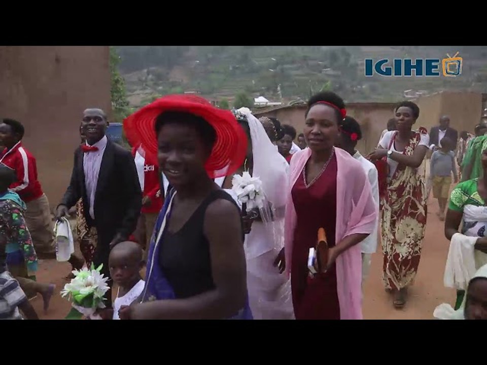 Amagambo ashire ivuga! Ibitangaje ku ndirimbo ziririmbirwa umugeni w’i ...