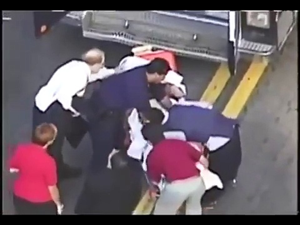 102 Minutes That Changed America_ 15th Anniversary Addition - video ...