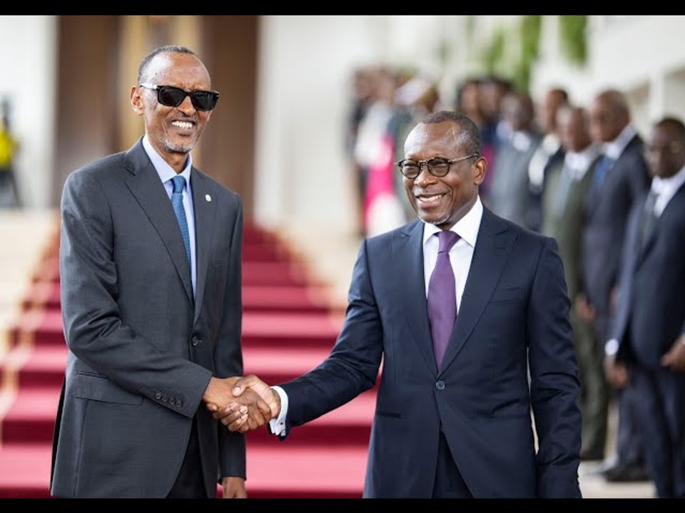 Le Président Kagame accueilli par son homologue Béninois pour une ...