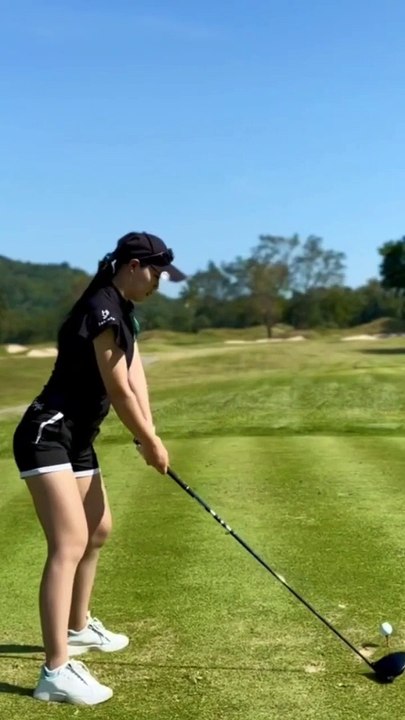 KLPGA professional Lee So-jeong's overseas training video KLPGA 이소정프로의 해외 전지훈련 영상 s.jl88888888 ...