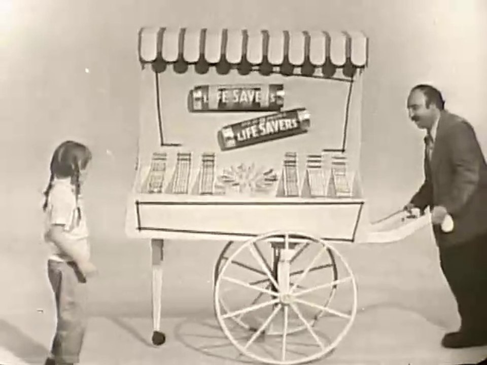 Late 1950s Lifesavers fruit cart and Lifesavers cart TV commercial ...